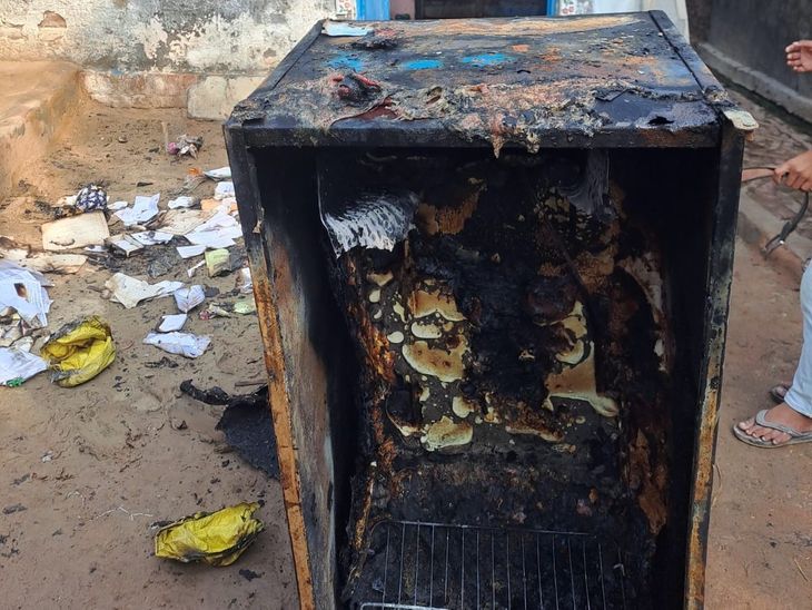 Uttari Village Fire | Elderly Womans Home Gutted by Short Circuit