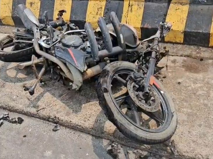 Katihar Pulsar Bike Fire | 2 Youth Safe; Short Circuit Suspected