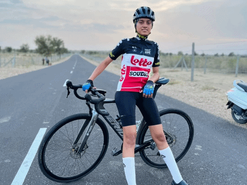 Gida Cyclists Dhapu Choudhary & Indira Kumari Win Gold & Silver