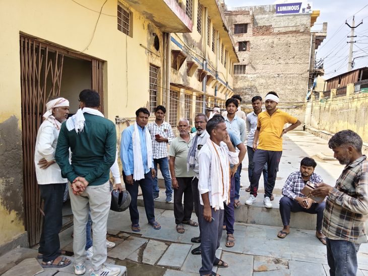 A woman out for a morning walk hid behind an electric pole to escape a ...