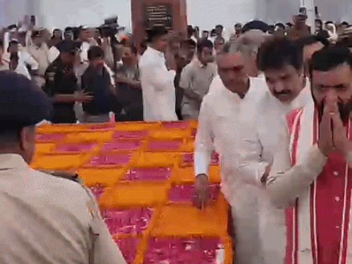 Adampur Visit: CM Saini Pays Homage to Bhajan Lal | Rekha Sharma ...