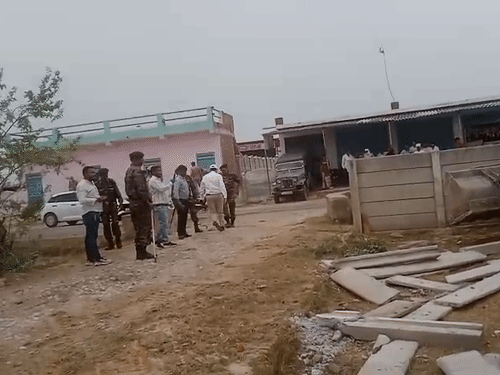 KDA Demolishes Illegal Plotting in Kanpur West Para | Action Taken