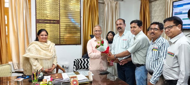 Railway Mazdoor Sangh submitted a memorandum to PCMD