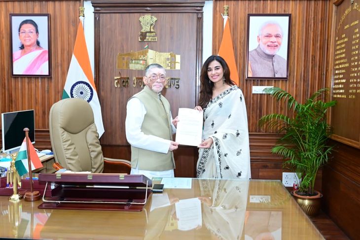 Hazaribagh: Jharkhand's daughter, former Miss India Steffi Patel met ...