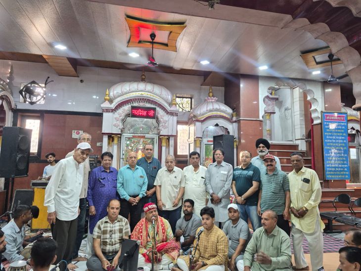 Bhajan Sandhya at Mahakali Mata Temple