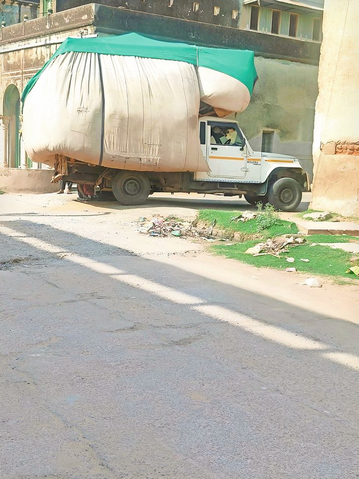 Vehicles are getting stuck in broken drains and potholes in the middle ...