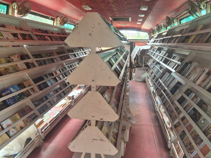Book Parikrama Bus Reaches Darbhanga | Digital Age Reading Initiative