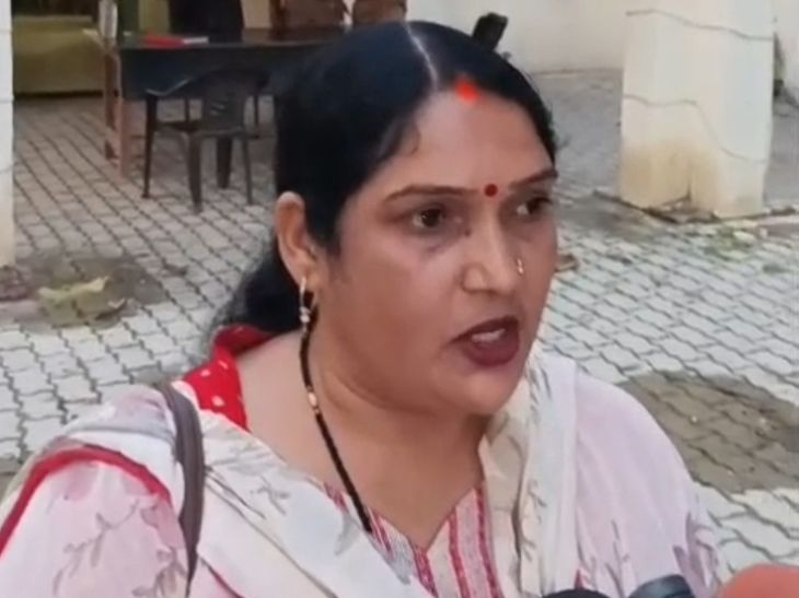 Chitrakoot Block Head Accuses BDO | Casteist Abuse & Threat