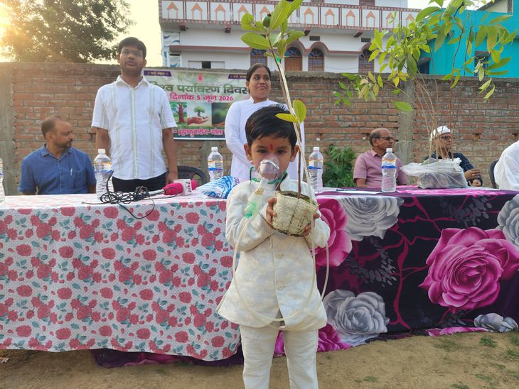 Noubatpur Students Pledge Environment Protection | Tree Plantation Event