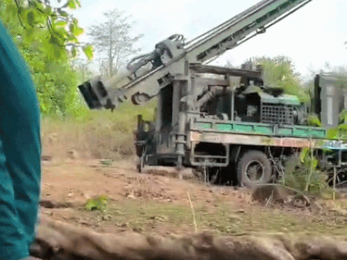 Pratapgarh Borwell Accident | Machine Operator Death, Workers Burn