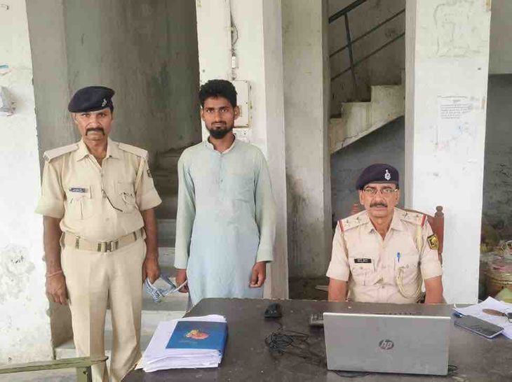Motihari Police Rescue 4 Minor Girls | Molvi Arrested in Love Trap