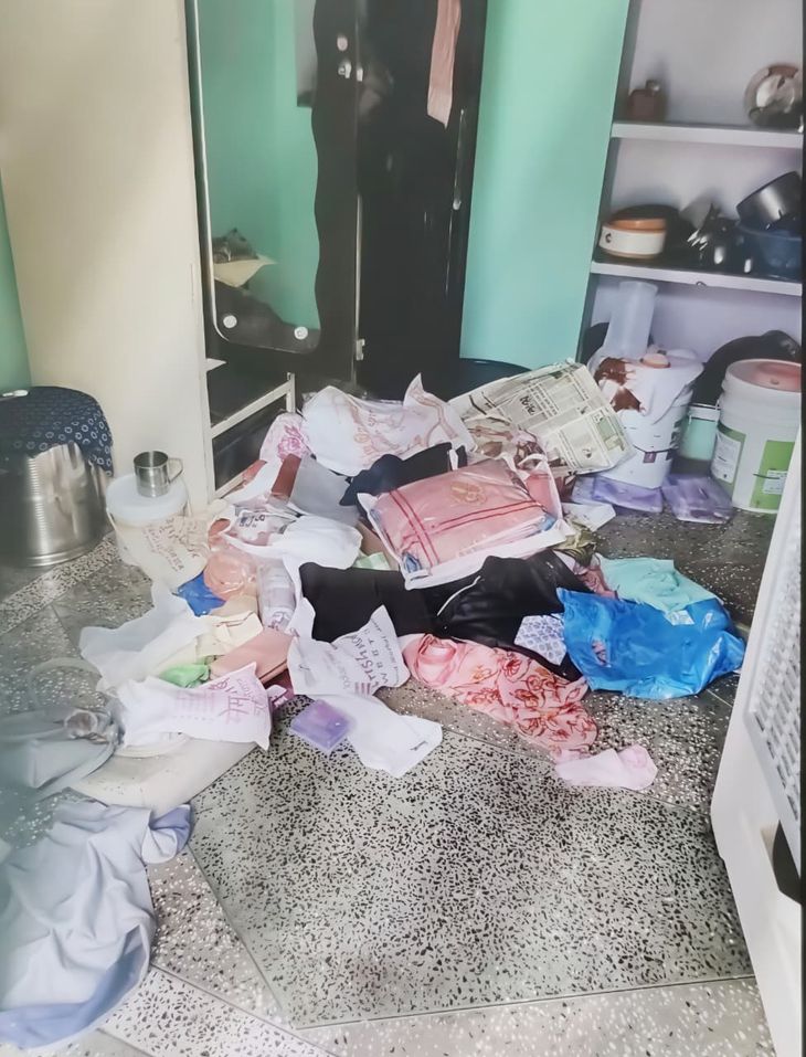 Thieves stole Rs 20,000 and jewellery from the house.