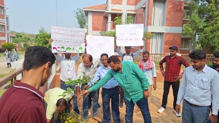 Message of environmental protection in the workshop