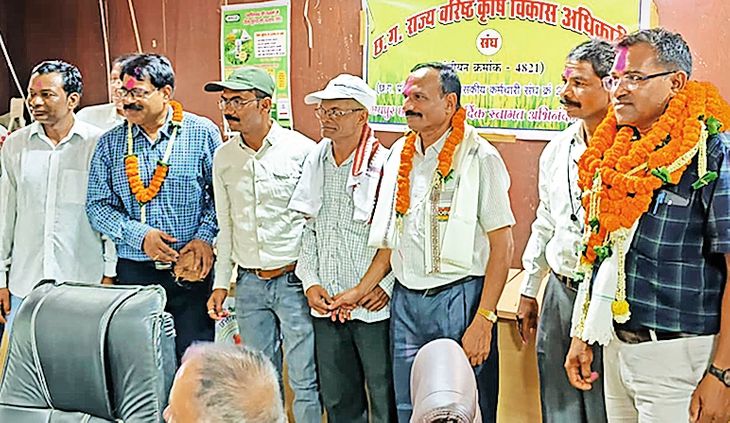 Ramtu Netam became the state president of the State Senior Agriculture ...