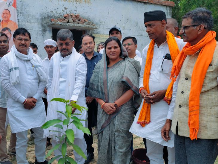Rudौली MLA Ramchandra Yadav Orders Officials for Quick Problem Resolution