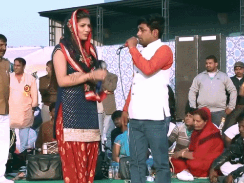 Pepsi Sharma Haryanvi Folk Artist Dies | Chest Pain; Ghaziabad