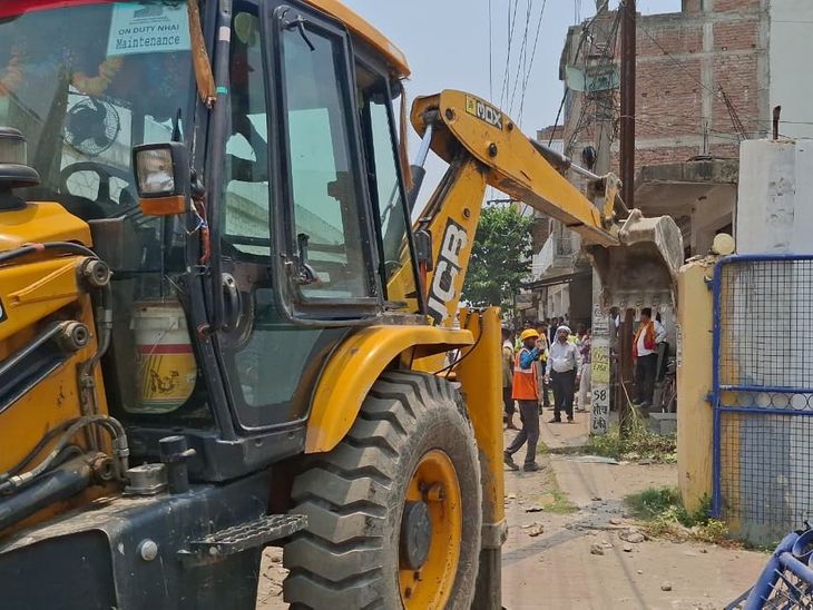 Muzaffarpur Road Drive: 100+ Vehicles Challaned, Encroachers Scramble