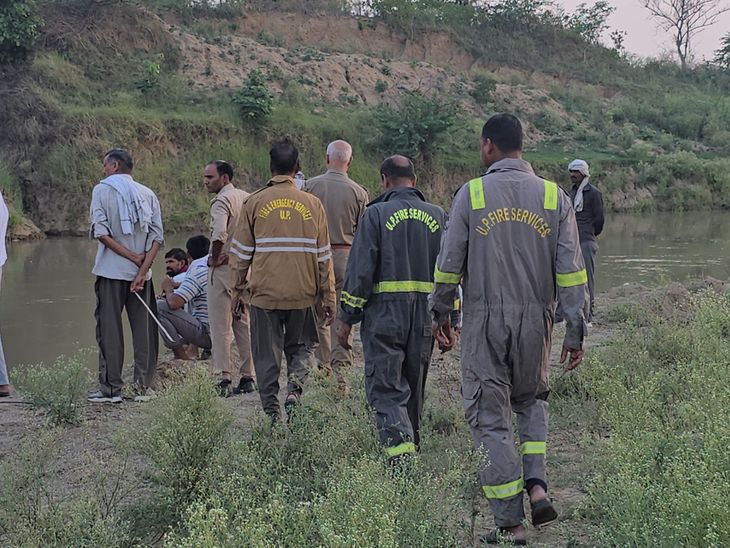 UP Gramin Search: Elderly Man Drowns in Chandraval River; Police ...