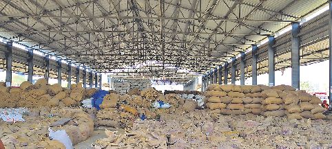 Influential people have taken over the tin sheds of the market, farmers ...