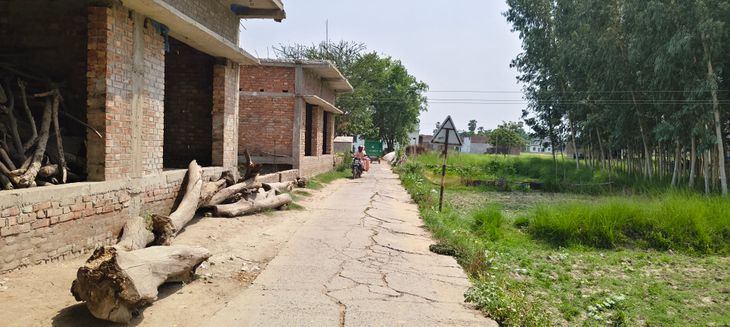 Road construction has not started even after a year.