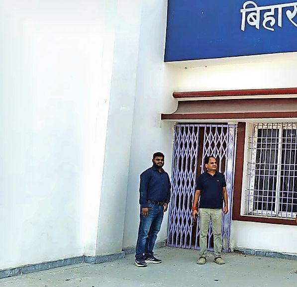 BDO inspected the government building built in Nawada.