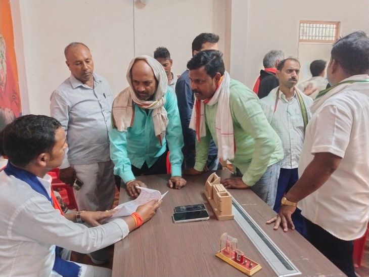 Mohanasara Office Public Issues Heard | BJP MLA Sunil Patel Varanasi
