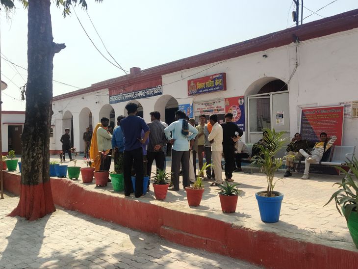 Barabanki Ramnagar Police Case | Unidentified Driver Dumper Car Accident