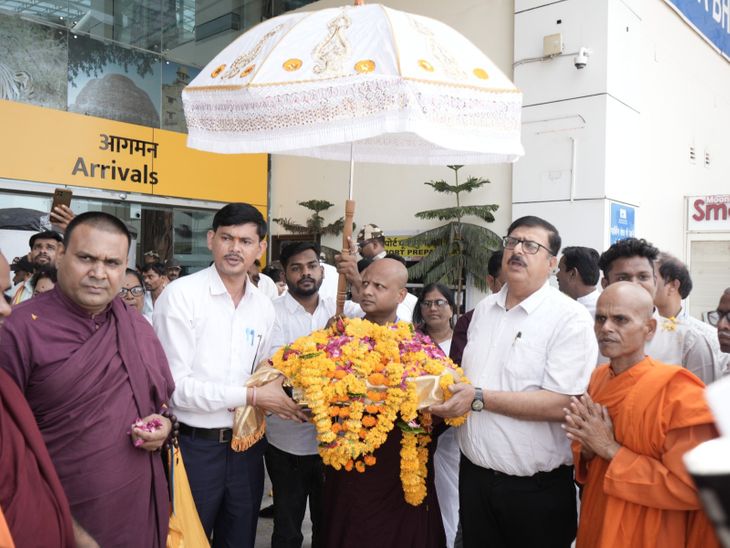 Bhopal Airport Spiritual Arrival | PM Modi Spreading Buddhas Message