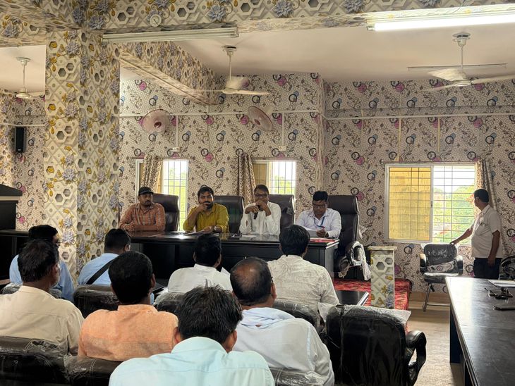 Andhra Thadi Janakalyan Shivir: BDO Reviews Preparations, Revenue Cases ...