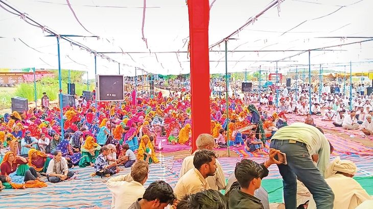 Presentation of mythological stories in Pad Dangal