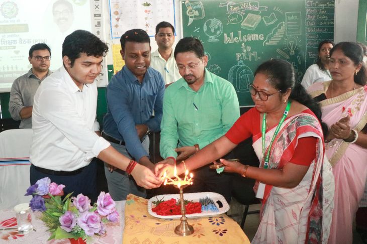 The slogan 'Singhbhum' will resonate in government schools.