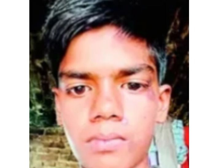 Jagdishpur Son Dies Snakebite 10 Days After Fathers Death