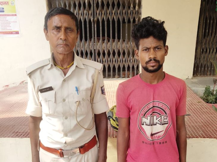 Bihar Police Raid Mahua Market, Arrest One With Codeine Syrup