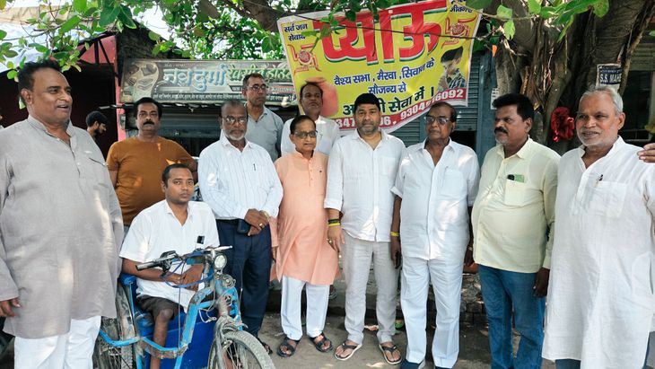 Vaishya community set up a drinking water stall