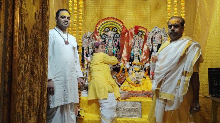 The coronation of Shri Ram in the Shri Ramcharitmanas text