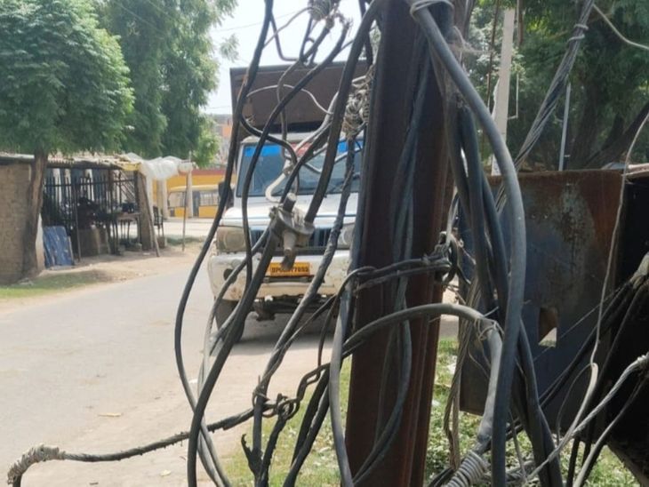 Dalan Chhapra 250KVA Transformer Danger | Exposed Cables Risk