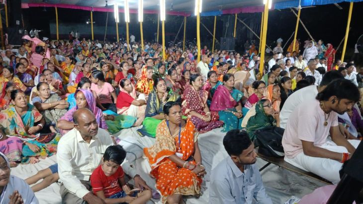 Crowds gathered at the Mahashakti Yagna, where the story recounted King ...