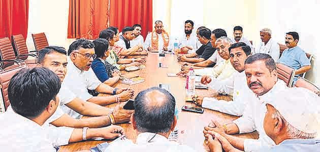Inactive officials will be discharged, active ones will get a chance