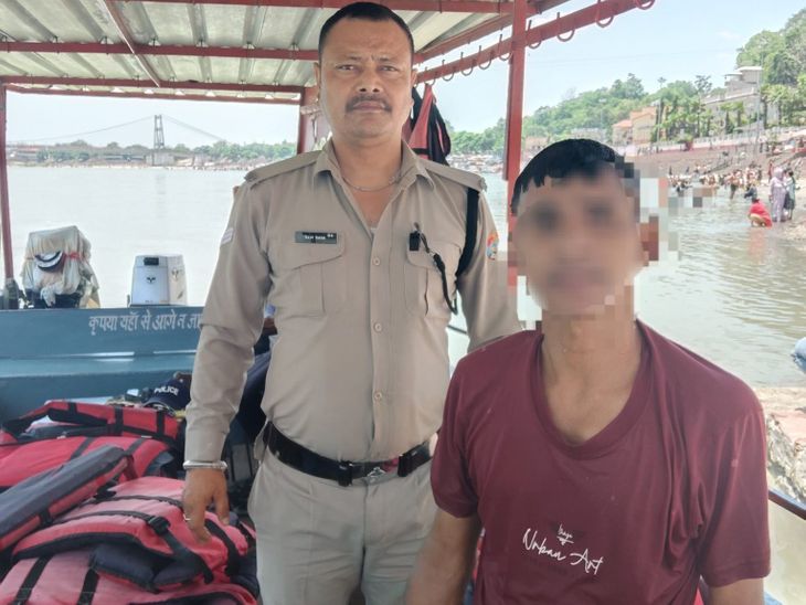 Tehri Police Rescue Youth Swept by Ganga | Fast Flow Incident