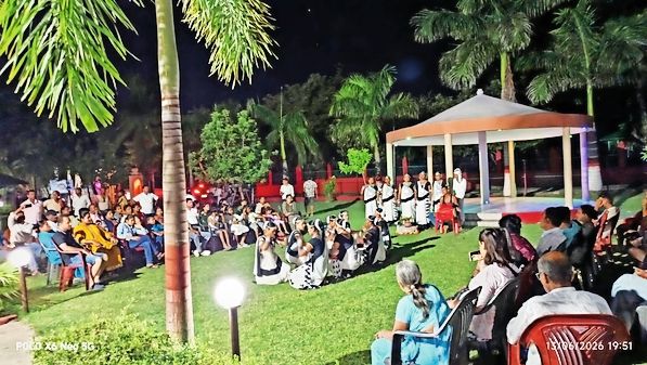 Folk songs of the tribal community resonated in Valmiki Vihar, Jhamta ...