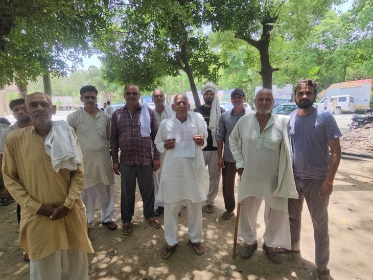 Baghpat Farmers Farm Road Encroachment Complaint to DM