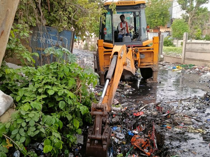 Shajapur Monsoon Waterlogging Prevention Campaign Launched | Drain Cleaning