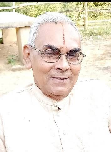 Lali Baba, the priest of Shivpuri Pahar Shiv Temple, passed away.
