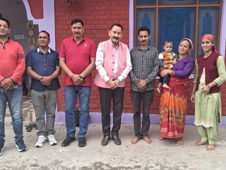 Bhatwadi Public Connect | Ex-MLA Vijaypal Sajwan Visits Villages