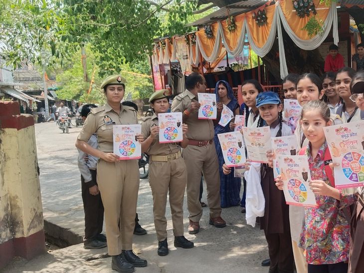 Jhansi Mission Shakti Choupal | Women Issues Heard, Schemes Info Shared