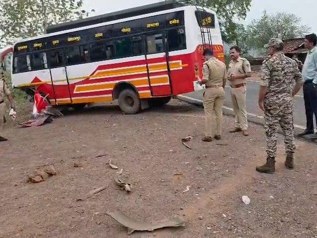 Damoh Bus Car Accident: Three Dead, Two Critically Injured