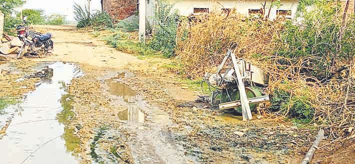 Broken electricity poles remain unrepaired, frequent tripping affects ...