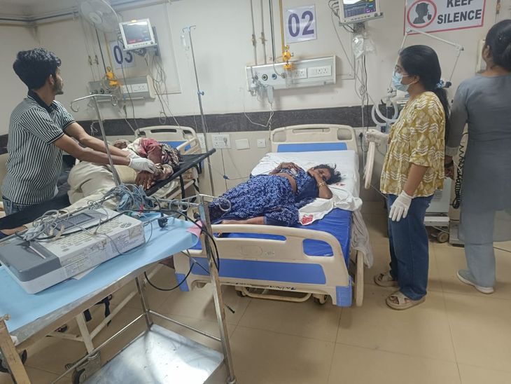 Shivpuri Farmer Death Accident | Child Falls Breaking Jamun