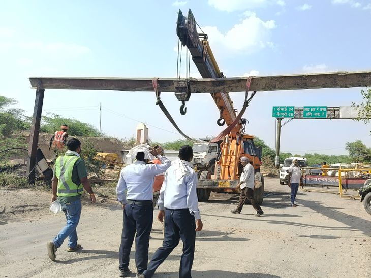 Chambal Bridge Heavy Vehicles Buses Restricted Movement | UP