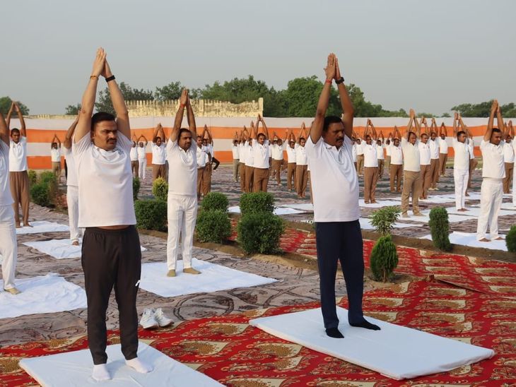 Bahjoi Yoga Camp For Healthy Ageing | Police Perform Yoga